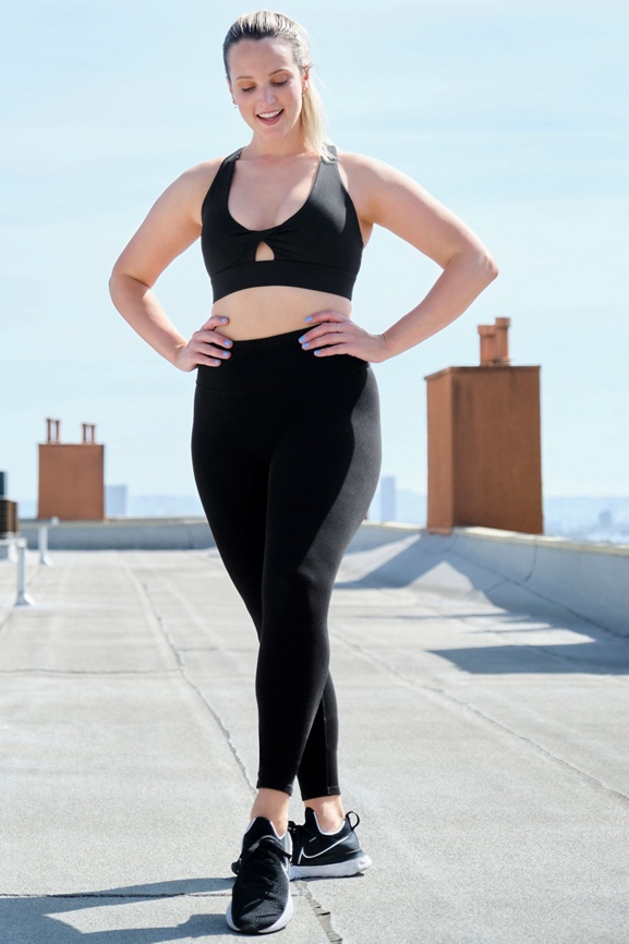 Oasis Twist Sports Bra Fabletics