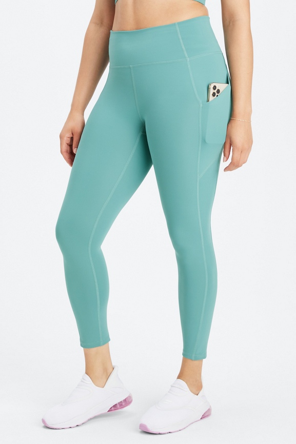 Meditate 2-Piece Outfit Fabletics